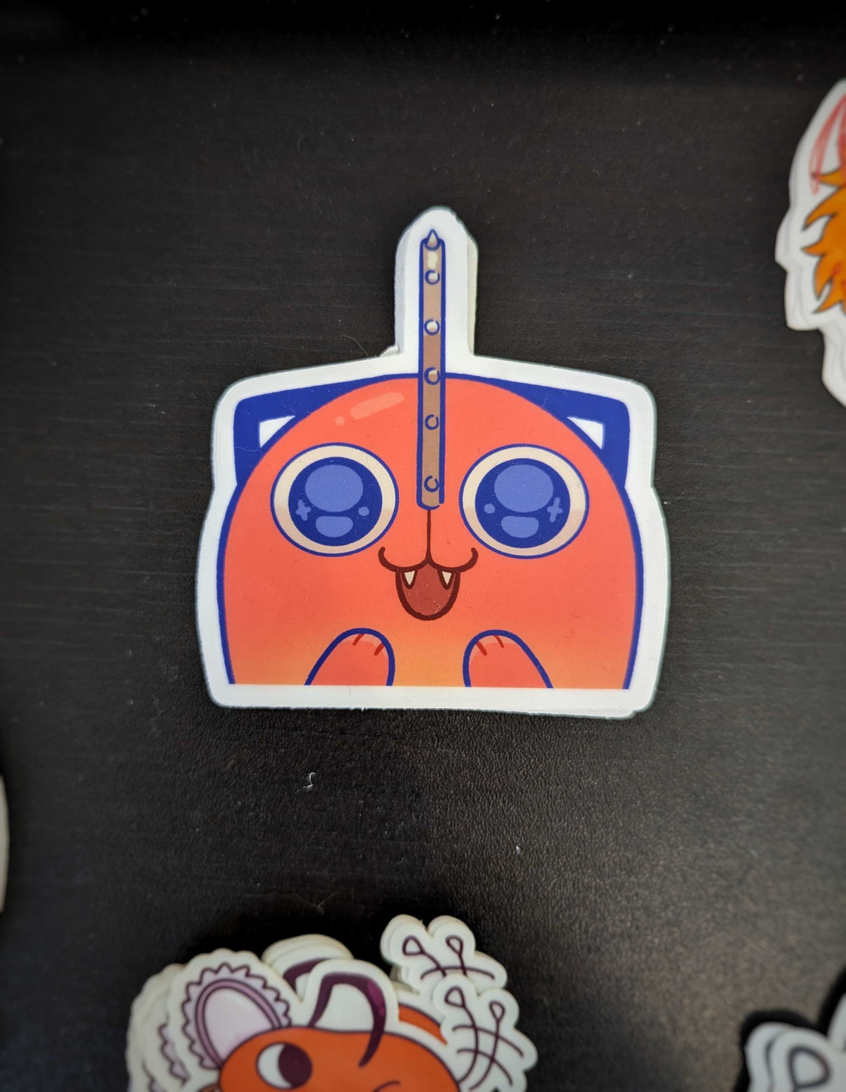 Pochita Peeker Sticker | Elegant Easy Revenge Art Show — San José Made