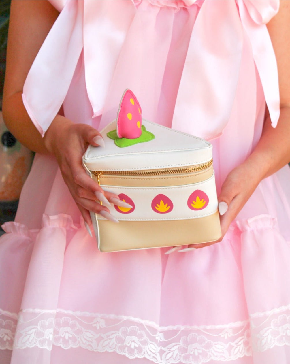 Strawberry Cake Clutch — San José Made